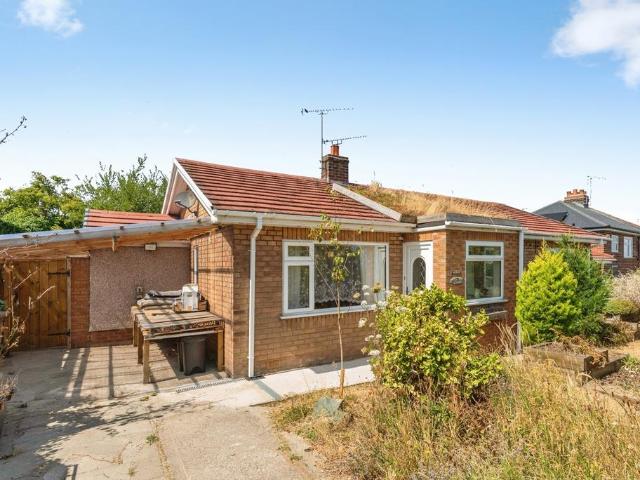 4 bedroom bungalow for sale