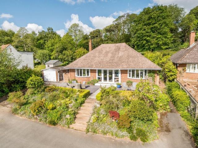 4 bedroom bungalow for sale