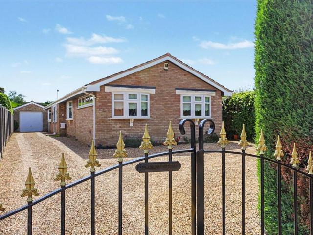 4 bedroom bungalow for sale