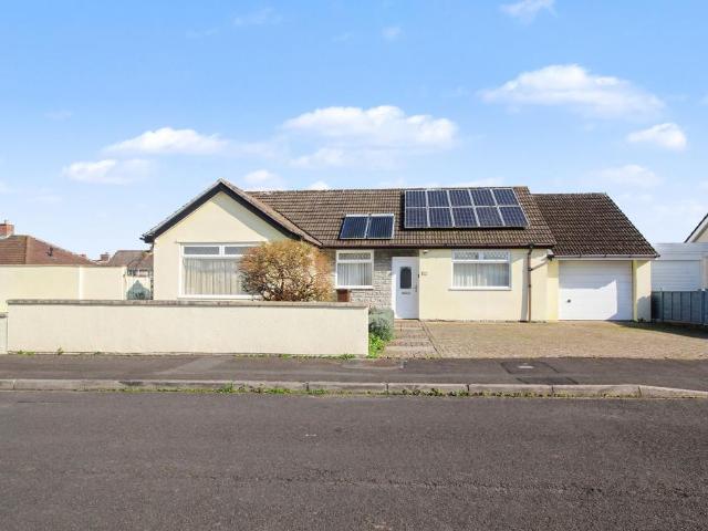 4 bedroom bungalow for sale