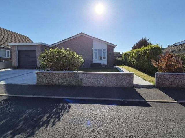 4 bedroom bungalow for sale