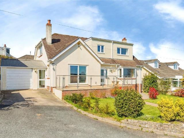 4 bedroom bungalow for sale