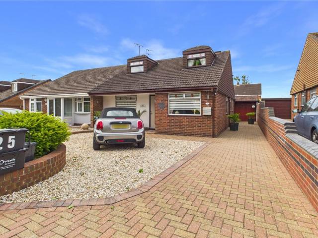 4 bedroom bungalow for sale
