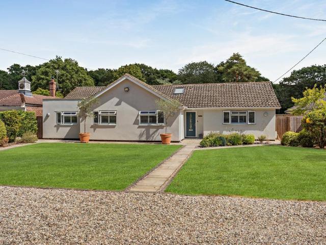 4 bedroom bungalow for sale