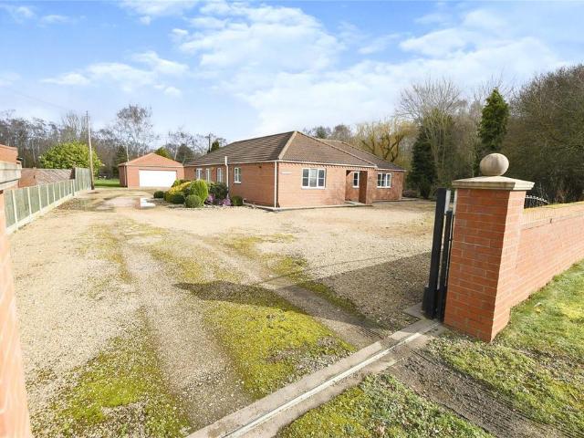 4 bedroom bungalow for sale