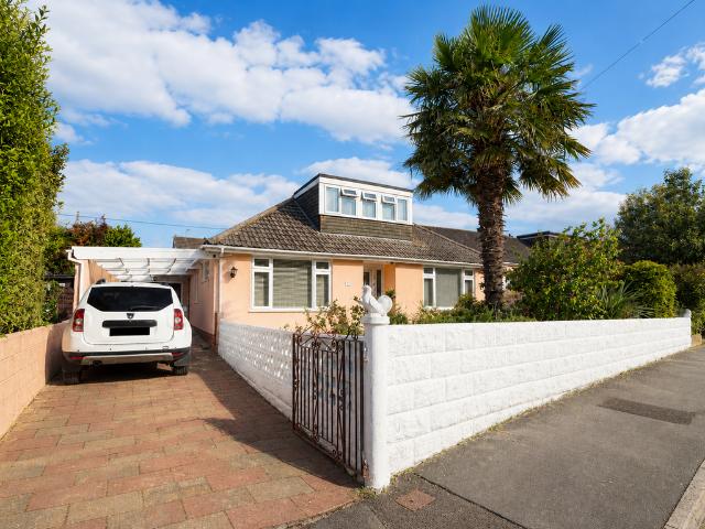 4 bedroom bungalow for sale