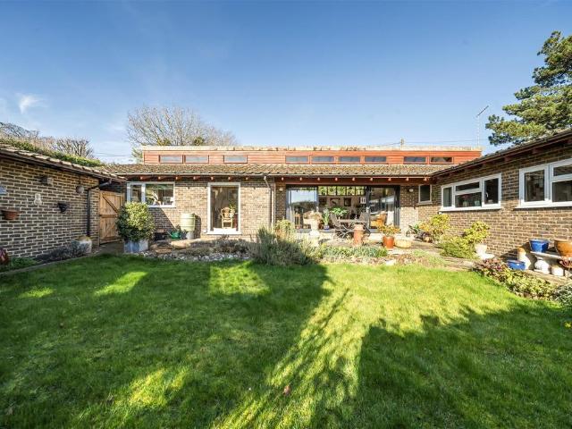 4 bedroom bungalow for sale