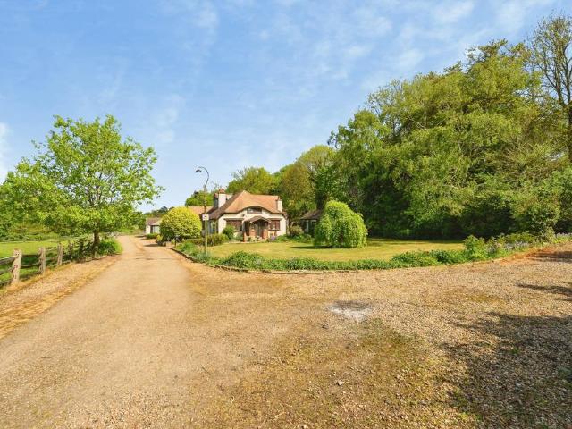 4 bedroom bungalow for sale