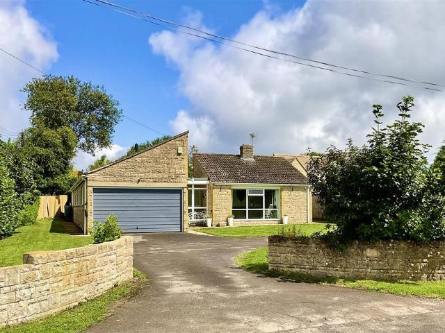 4 bedroom bungalow for sale