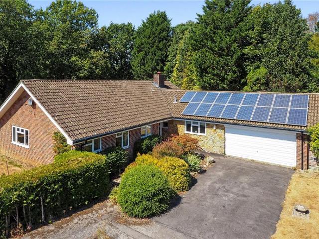 4 bedroom bungalow for sale