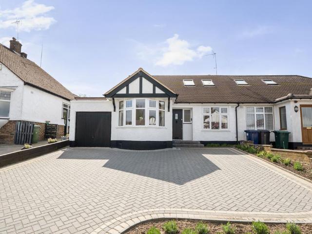4 bedroom bungalow for sale