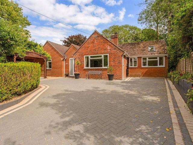 4 bedroom bungalow for sale