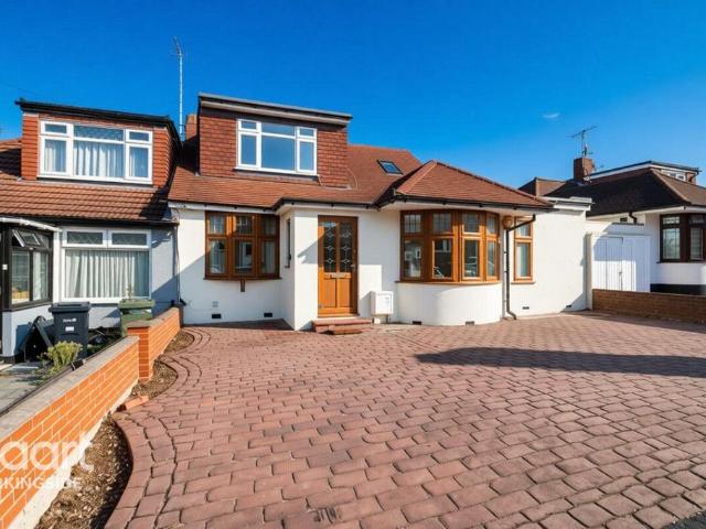 4 bedroom bungalow for sale
