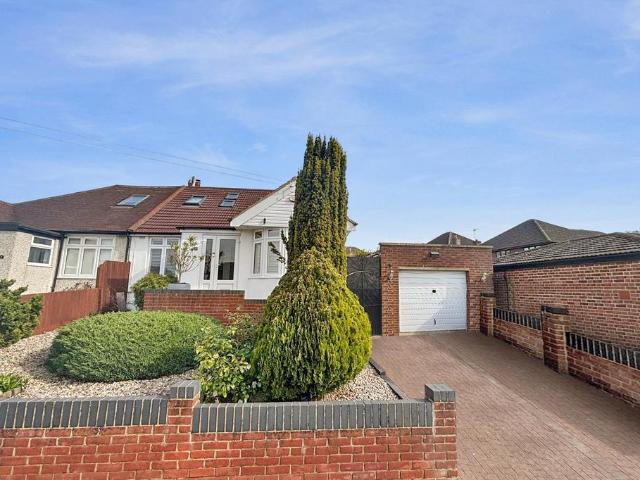 4 bedroom bungalow for sale