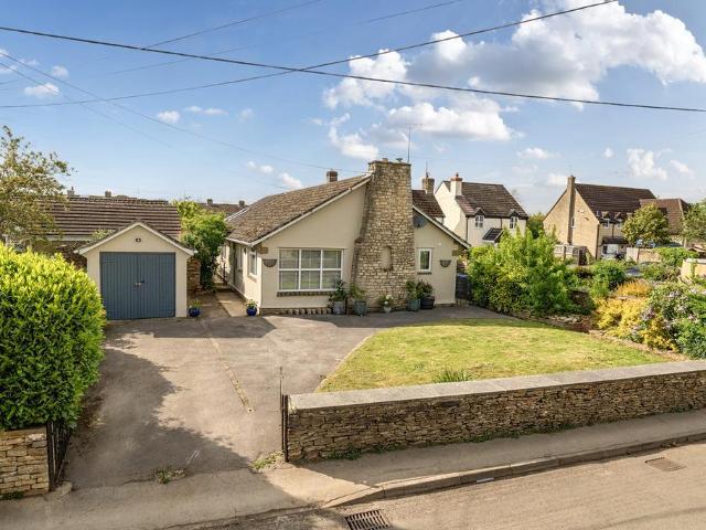 4 bedroom bungalow for sale