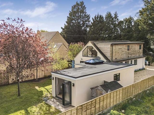 4 bedroom bungalow for sale