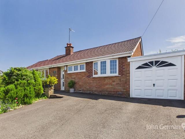 4 bedroom bungalow for sale