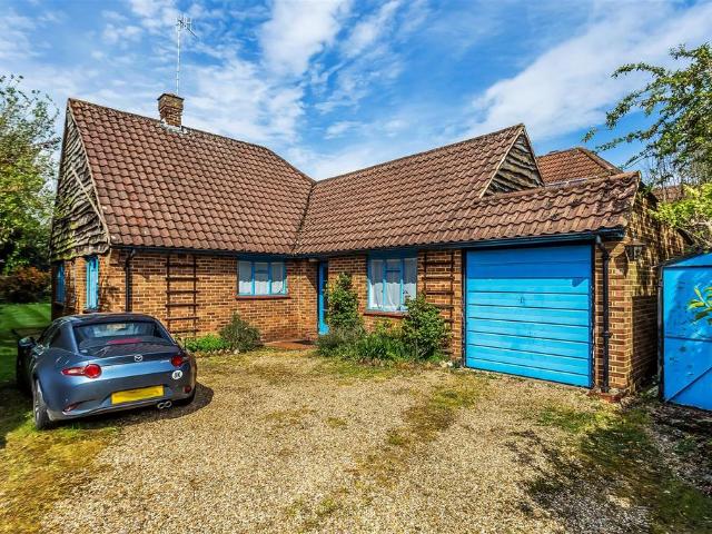 4 bedroom bungalow for sale