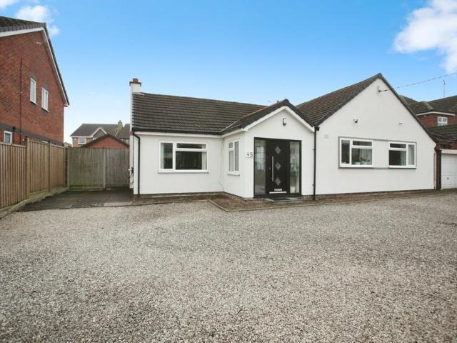 4 bedroom bungalow for sale