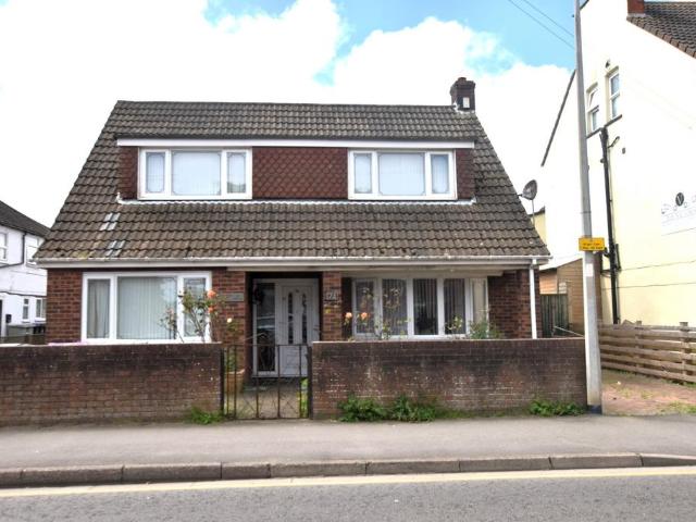 4 bedroom bungalow for sale