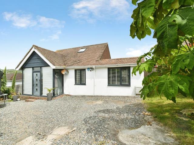 4 bedroom bungalow for sale