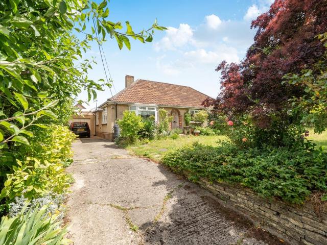 4 bedroom bungalow for sale