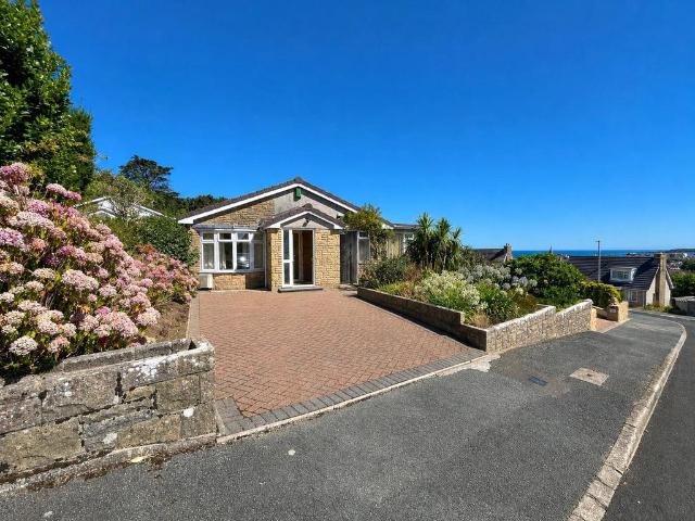 4 bedroom bungalow for sale