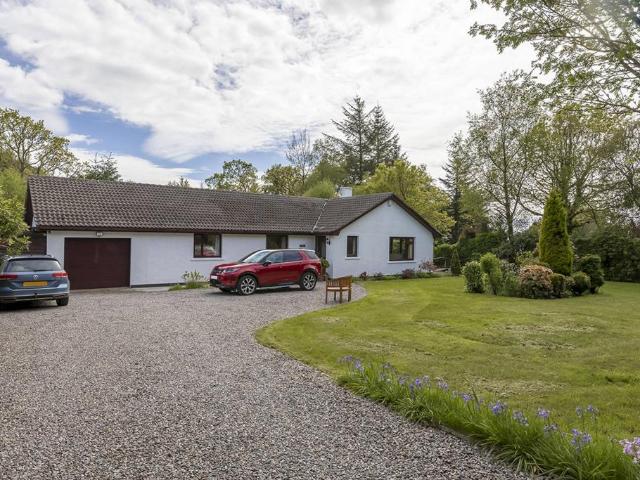 4 bedroom bungalow for sale