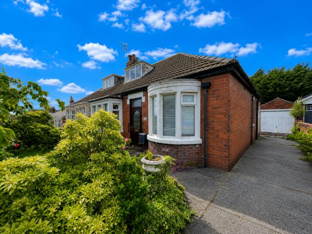 4 bedroom bungalow for sale