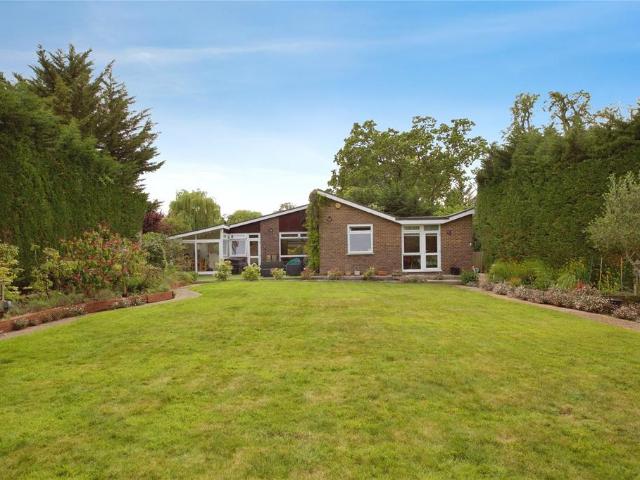 4 bedroom bungalow for sale