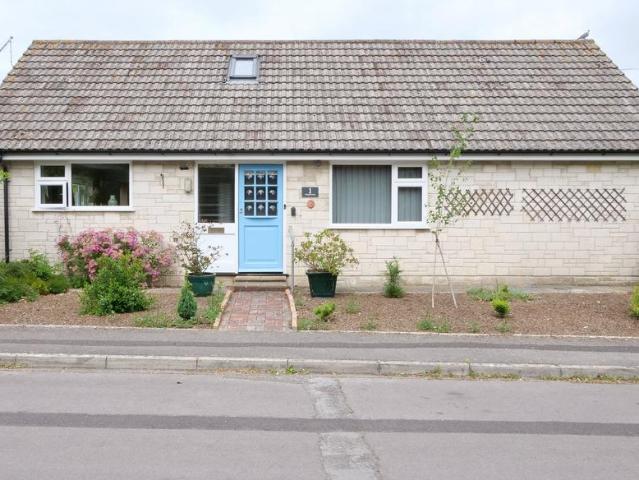4 bedroom bungalow for sale