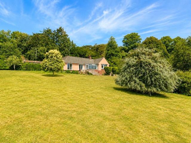 4 bedroom bungalow for sale