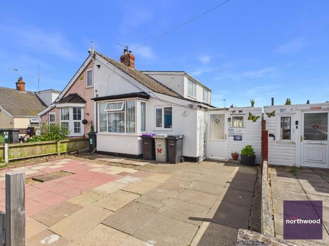 4 bedroom bungalow for sale