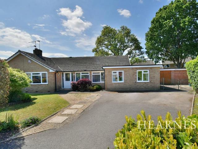 4 bedroom bungalow for sale