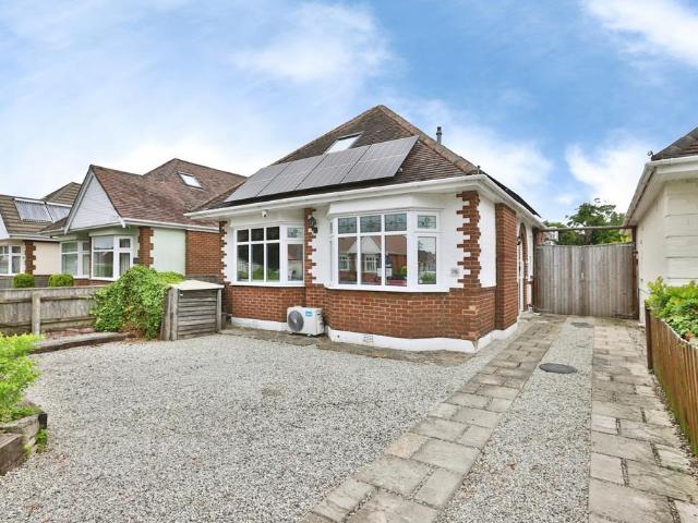 4 bedroom bungalow for sale