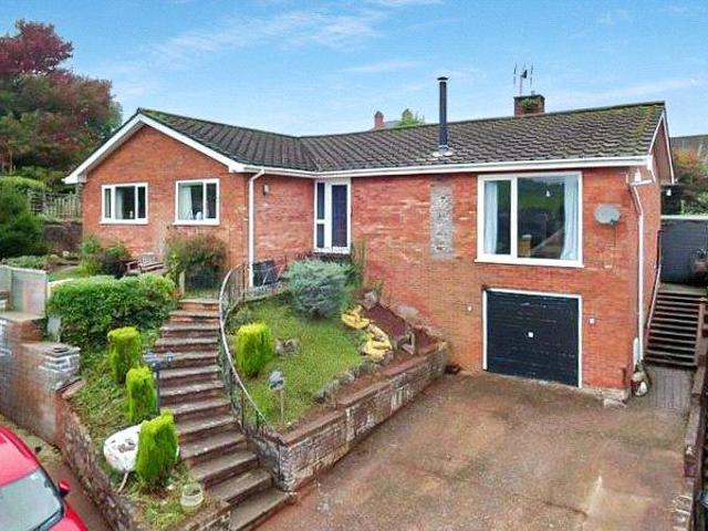 4 bedroom bungalow for sale