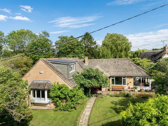 4 bedroom bungalow for sale