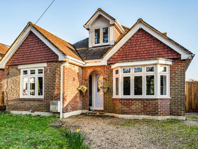 4 bedroom bungalow for sale