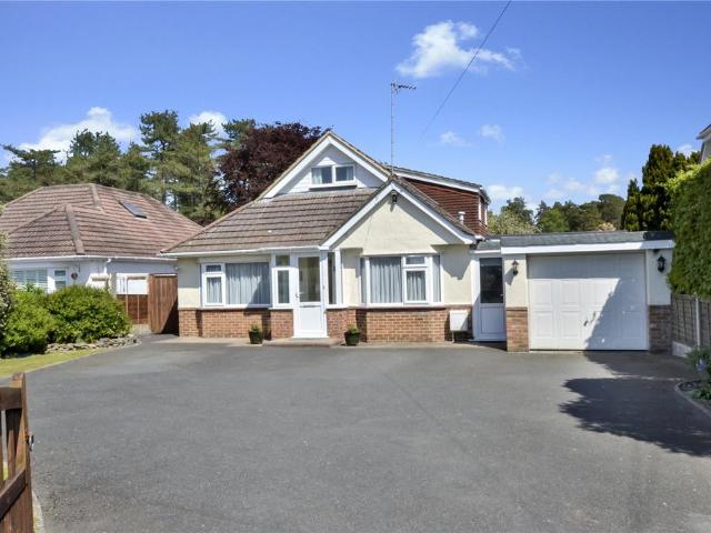 4 bedroom bungalow for sale