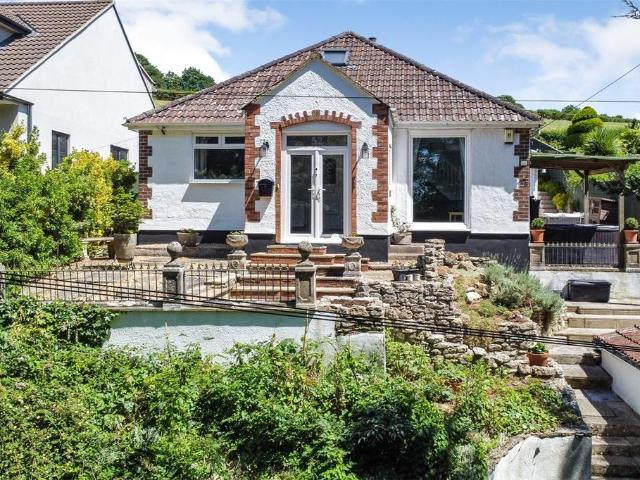 4 bedroom bungalow for sale