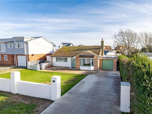 4 bedroom bungalow for sale