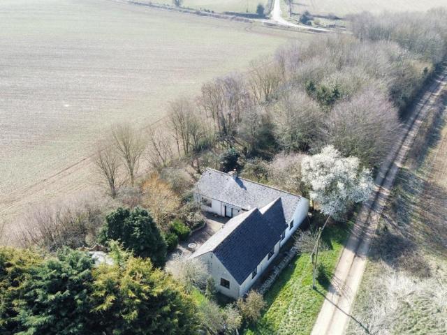 4 bedroom bungalow for sale