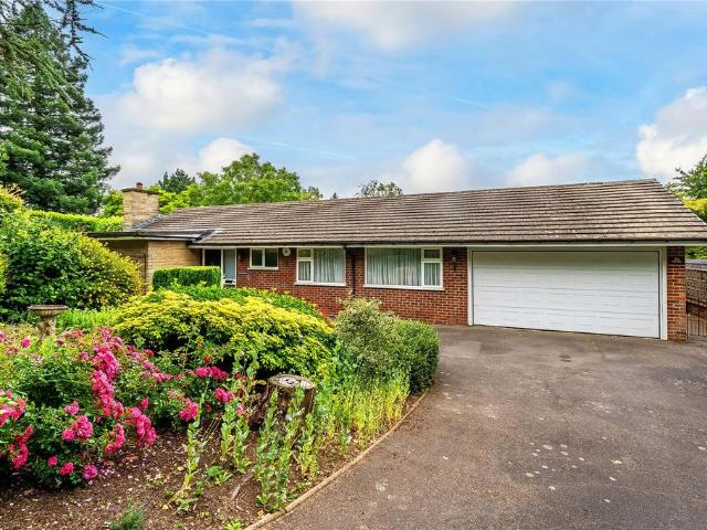4 bedroom bungalow for sale