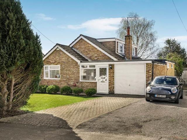 4 bedroom bungalow for sale
