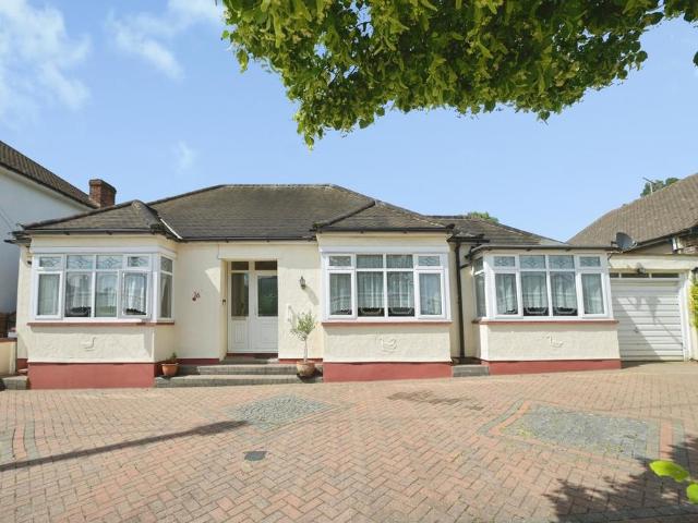 4 bedroom bungalow for sale