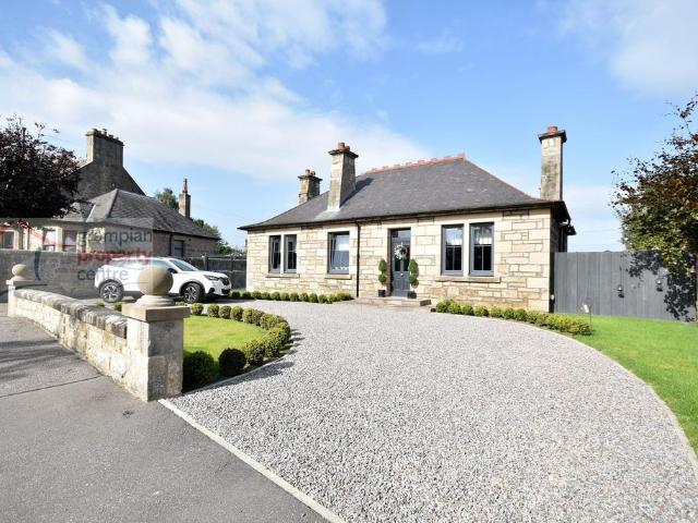 4 bedroom bungalow for sale