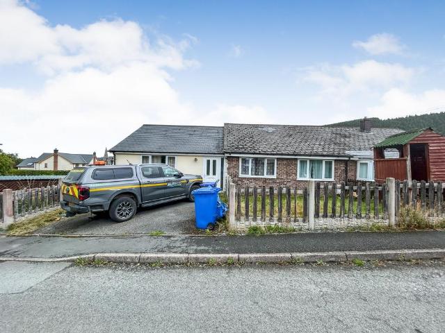 4 bedroom bungalow for sale