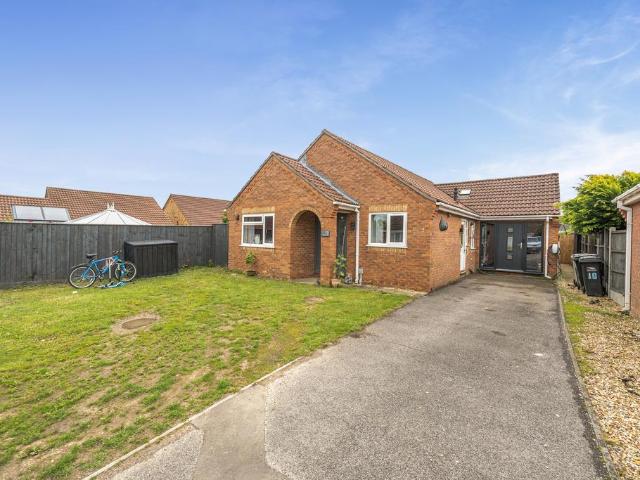 4 bedroom bungalow for sale