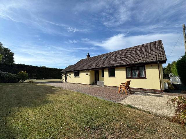 4 bedroom bungalow for sale