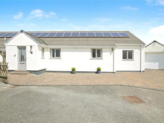 4 bedroom bungalow for sale